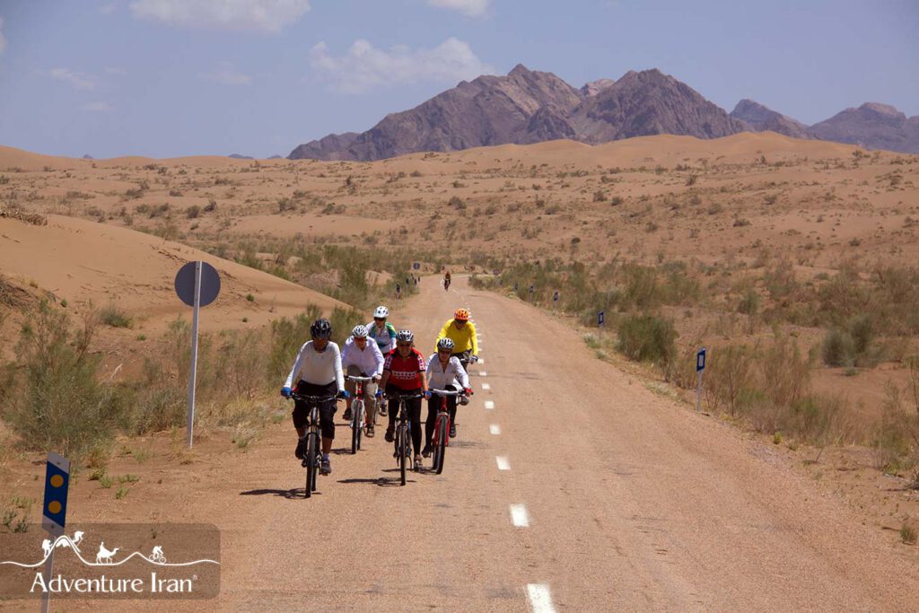 Cycling Through IRAN'S Dasht-e Kavir (CENTRAL DESERT) - ADVENTURE IRAN ...