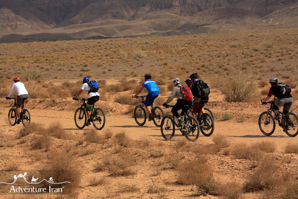 Cycling Through IRAN'S Dasht-e Kavir (CENTRAL DESERT) - ADVENTURE IRAN ...