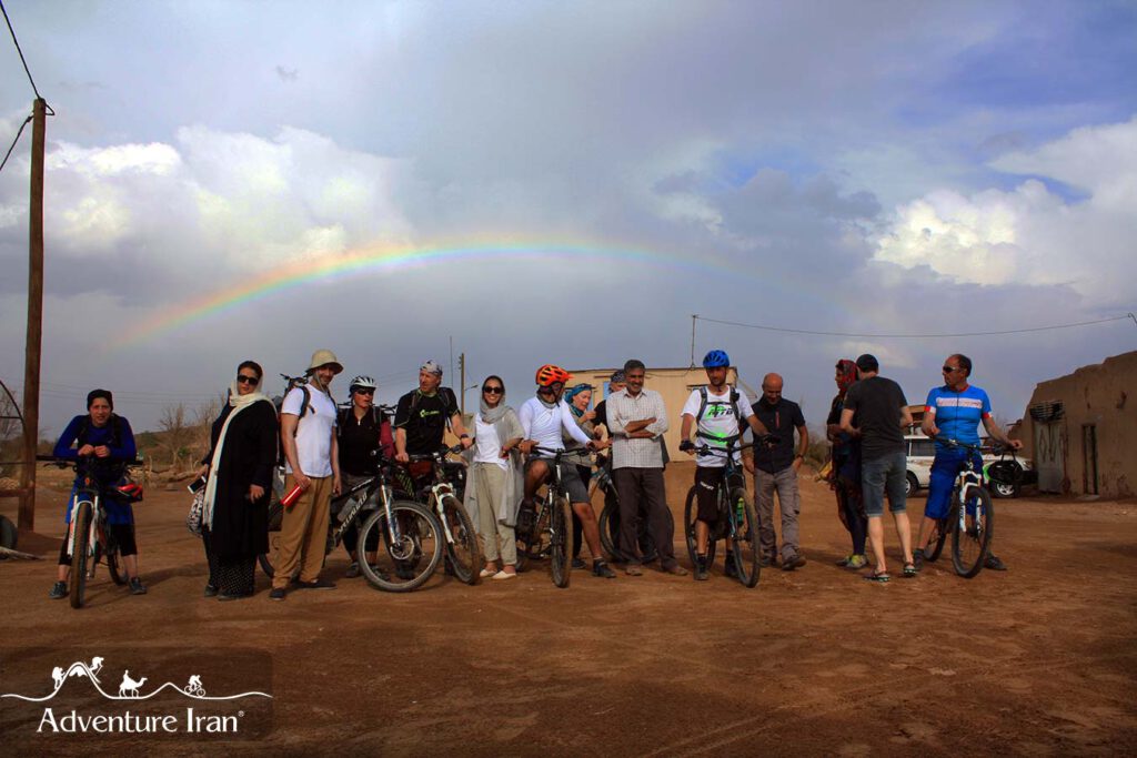 Cycling Through IRAN'S Dasht-e Kavir (CENTRAL DESERT) - ADVENTURE IRAN ...