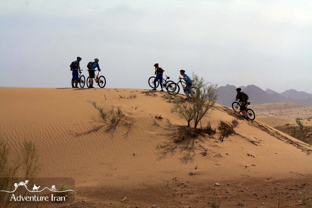 Cycling Through IRAN'S Dasht-e Kavir (CENTRAL DESERT) - ADVENTURE IRAN ...